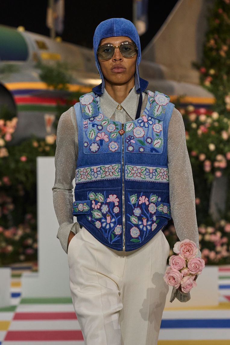 Bomberjacks en afzaklaarzen, K-popsterren en ruwe buitenwippers: dit ...