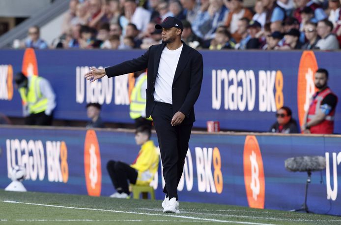 Vader Pierre Kompany zag z’n zoon Bayern boven Engelse topteams ...