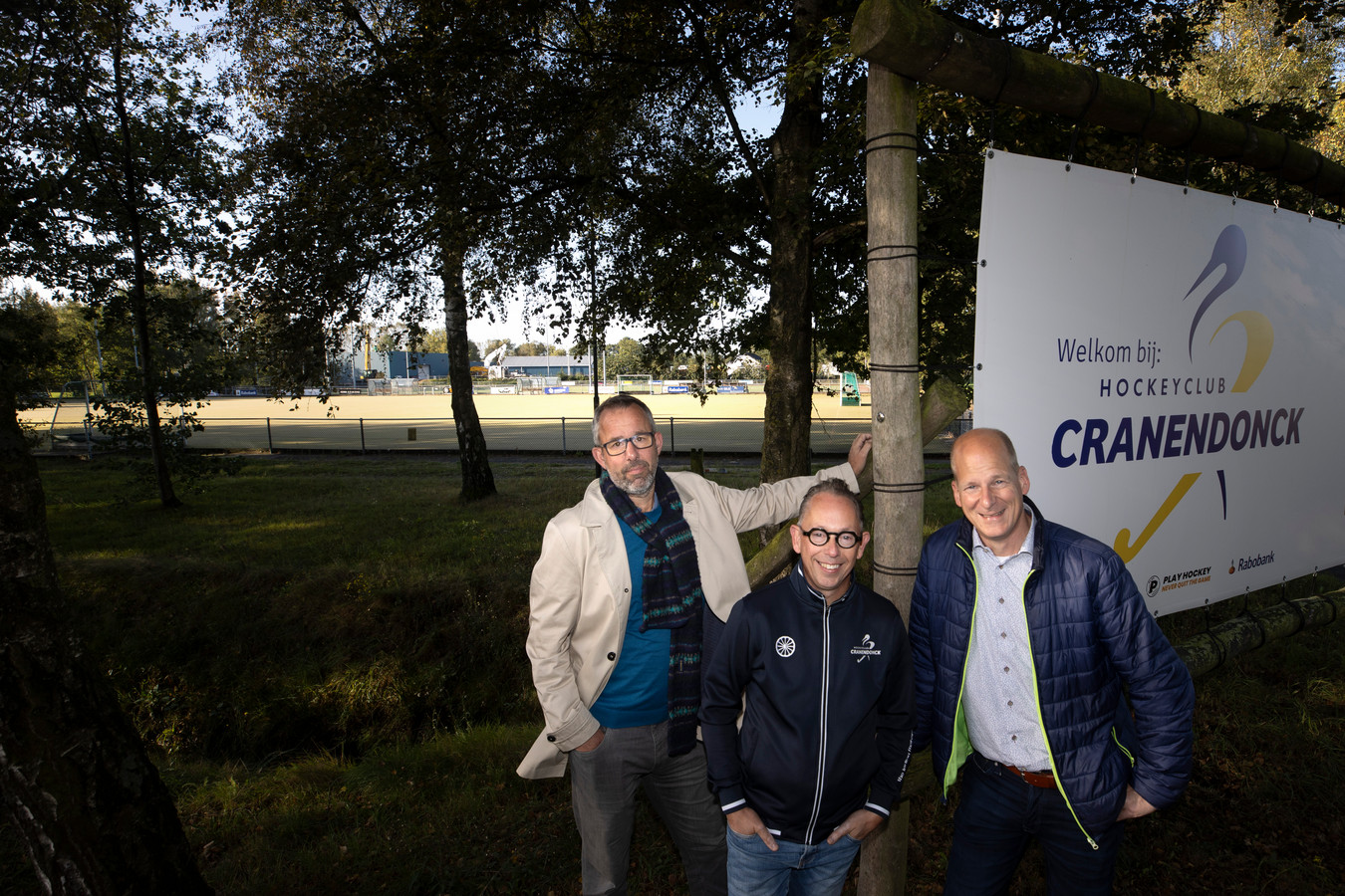 Een bak met regenwater ónder een sportveld: Hockeyclub Cranendonck komt ...