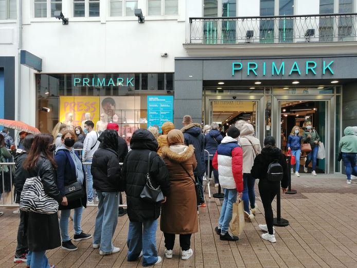 Enkel nog schuiven aan de Primark: na de drukste dag in een jaar houdt ...