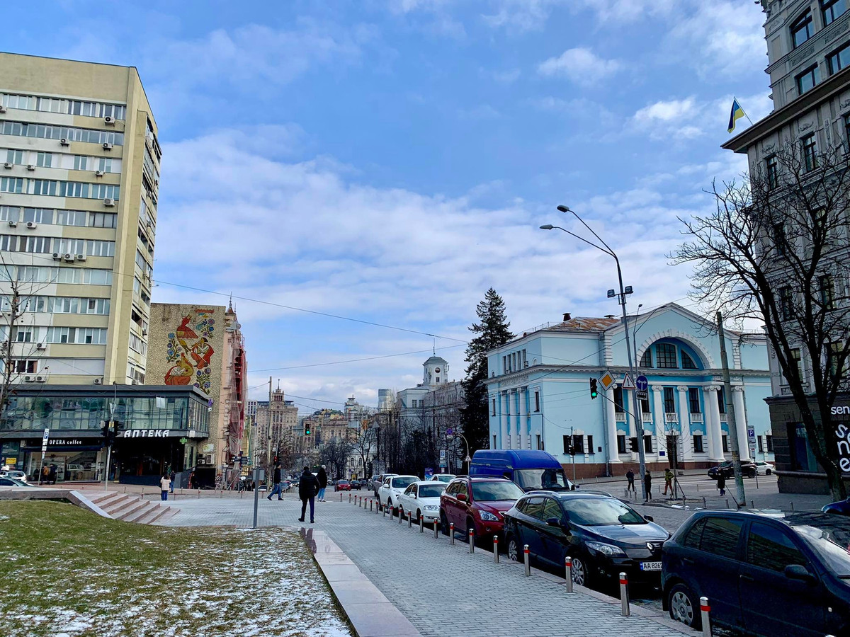 Hoe ‘gewoon Is Het Leven In Kiev Na één Jaar Oorlog Als Het Luchtalarm Afgaat Kiezen De