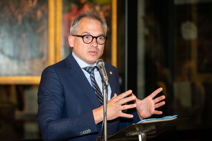 Matthias Diependaele (N-VA) verzamelt alle Vlaamse subsidies in één ...