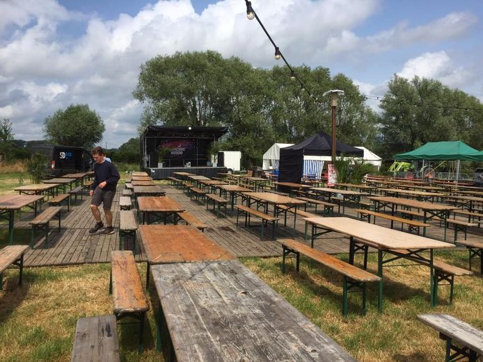 Waanzinnig Weekend Herfelingen pakt uit met drie dagen zomerterras ...