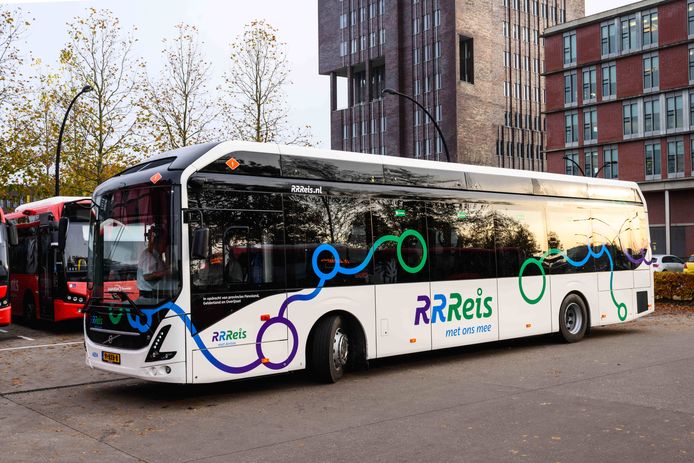 In Twente te weinig elektrische bussen en treinpersoneel bij start ...