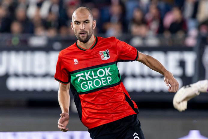 Bas Dost mag jaar na reanimatie nog steeds niet sporten: ‘Ik ben blij ...