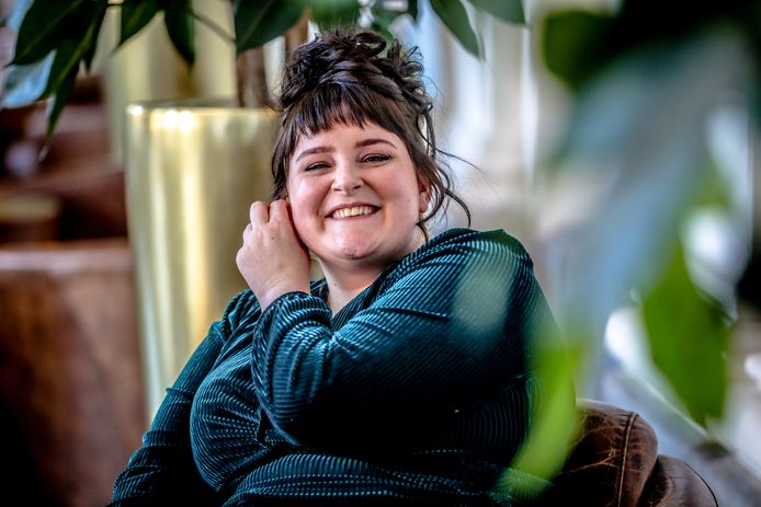 Daphne (33) schittert in eerste hoofdrol in ‘Holy Rosita’: "Onzekerheid ...