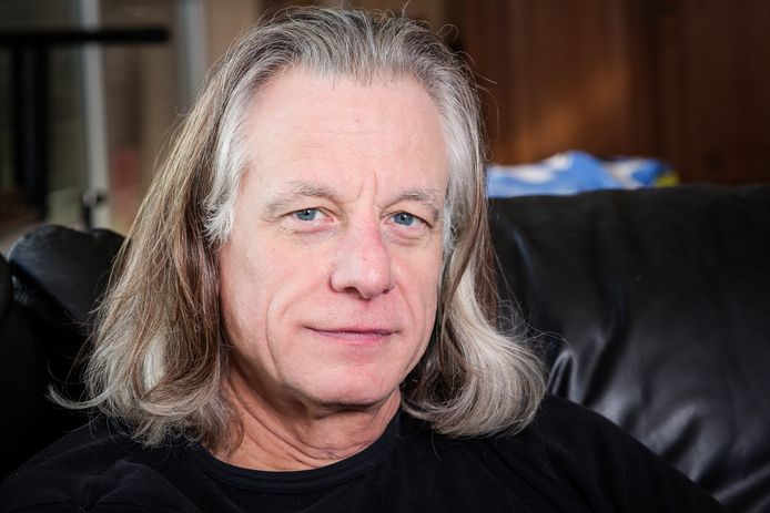 Guy Swinnen viel in een diepe depressie na The Scabs: "Had ik geen ...