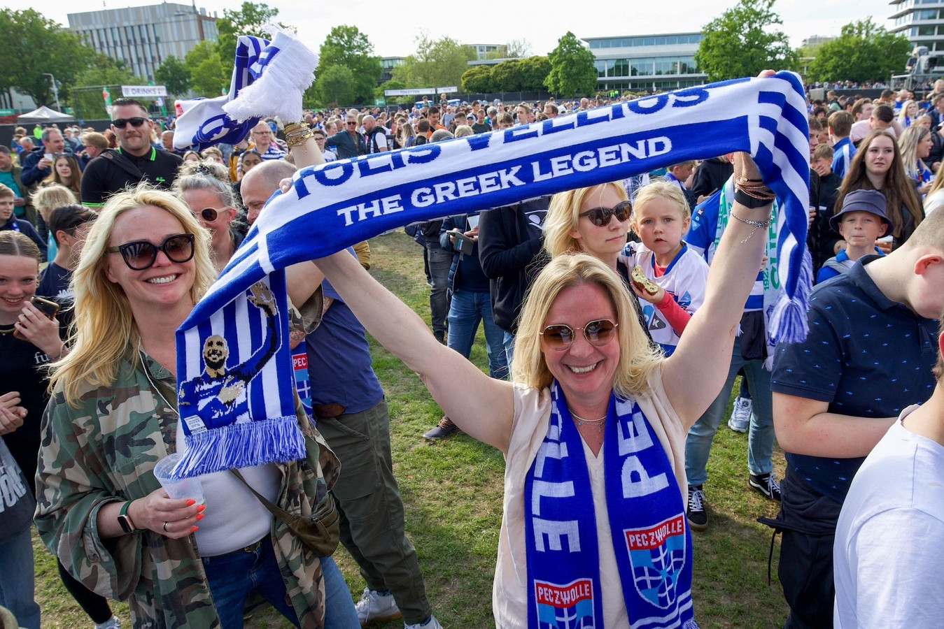 Dit zijn de mooiste foto's van huldiging PEC in Zwolle | Foto | AD.nl