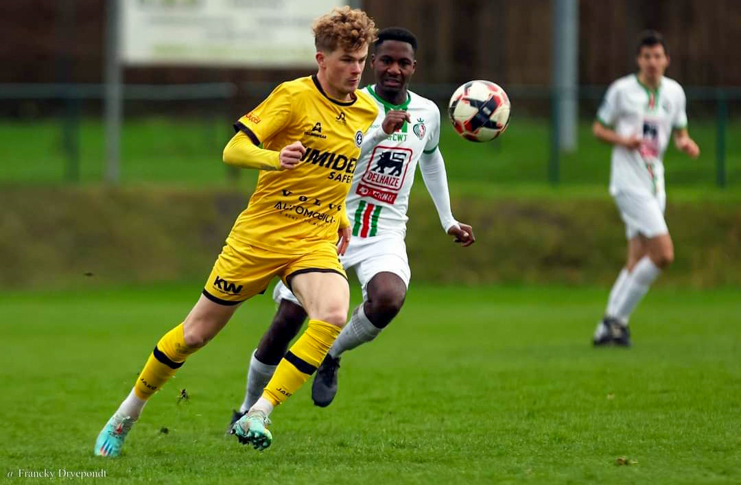 Jordi Van Laere (SK Roeselare) eindelijk weer van de partij na ... Jordi Van Laere (SK Roeselare) eindelijk weer van de partij na ...