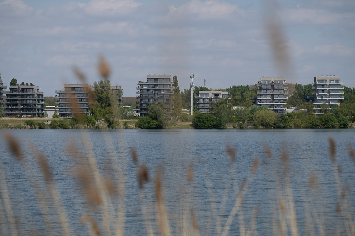 HUIZENJACHT. Antwerpen, Linkeroever: “Een penthouse met waanzinnig ...