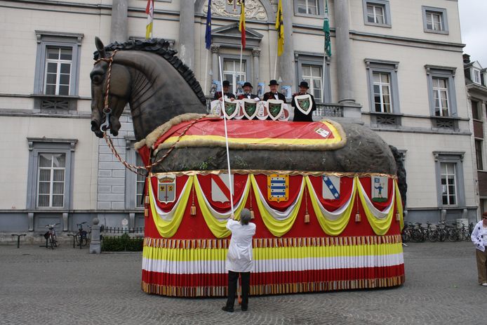 Winnaars talentenshow mogen als Vier Heemskinderen op Ros Balatum ...