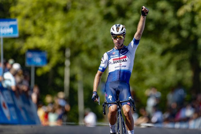 ‘Aanvalslustige’ Pepijn Reinderink (21) door ‘droomploeg’ Soudal Quick ...