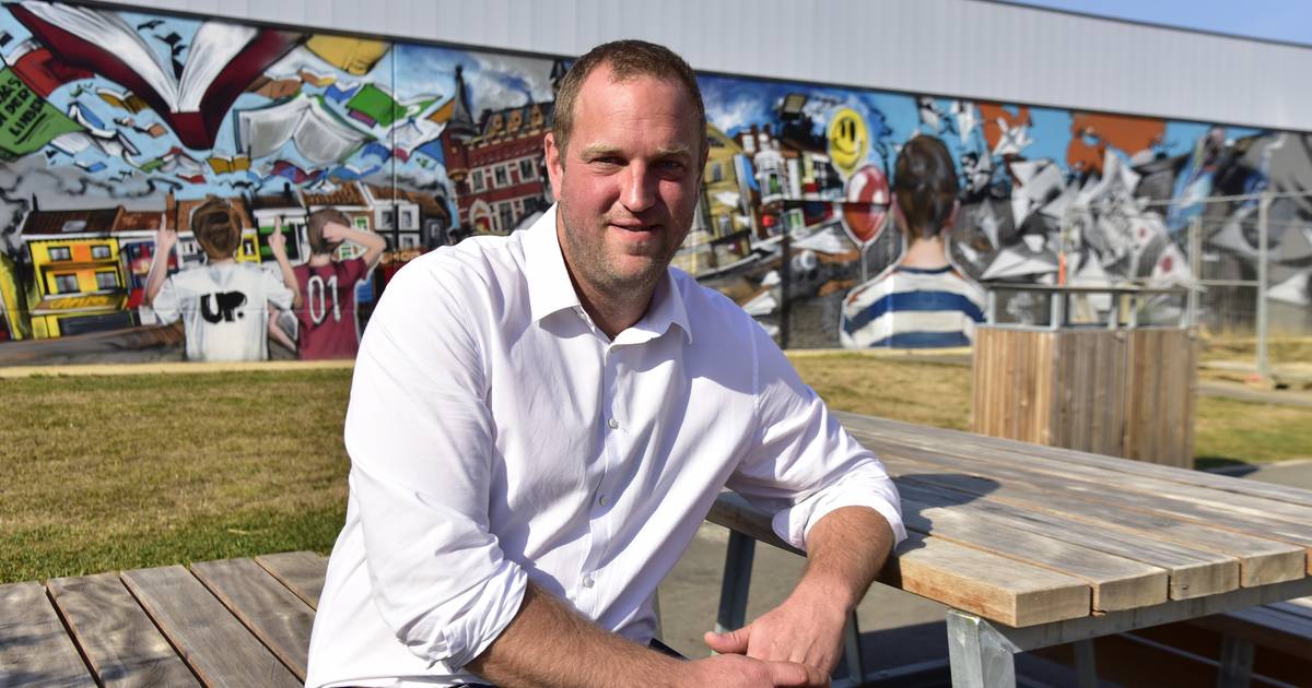 Directeur GO! Atheneum gaat voor nieuwe uitdaging | Geraardsbergen | hln.be