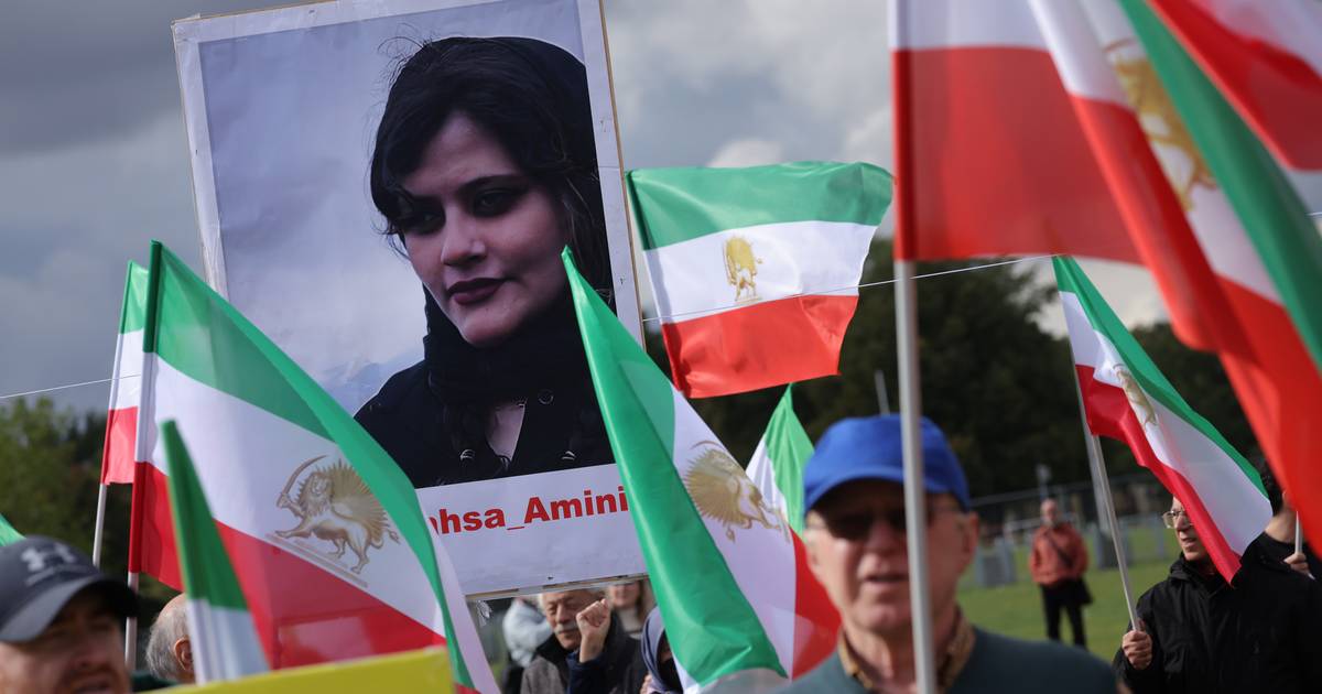 Proces tegen advocaat van Koerdische vrouw Mahsa Amini gestart ...