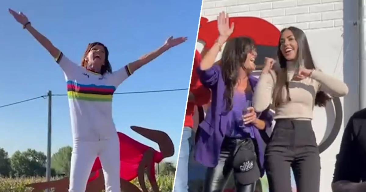 En of ze in de wolken zijn: mama Agna, in regenboogtrui, en verloofde ...