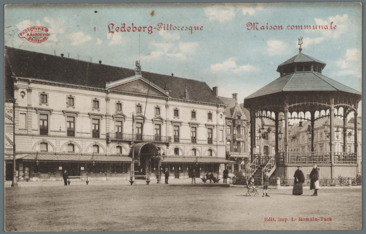 Van een bewoond graf tot de verdwenen kiosk: stadshistorica Tina De ...