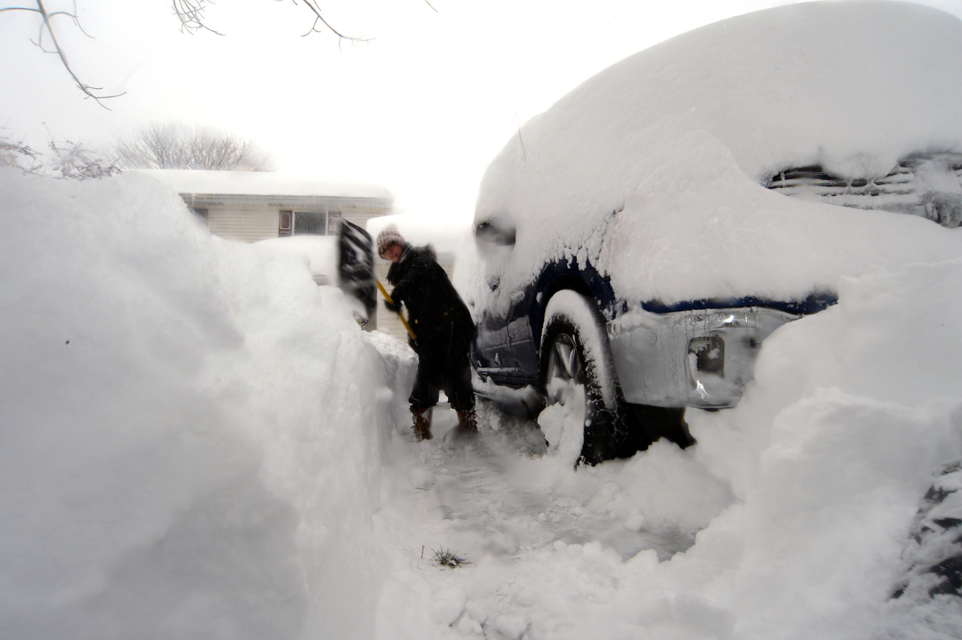 IN BEELD. “Historische sneeuwstorm” gijzelt noorden van VS ...
