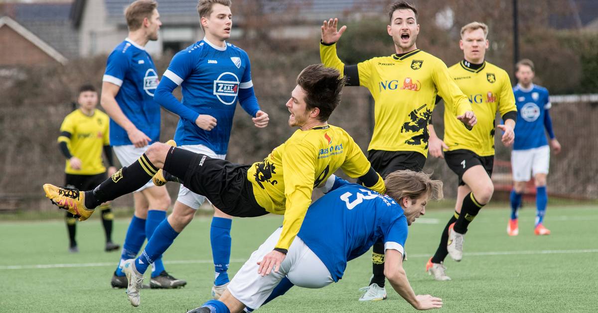 Ballenvanger te laag voor kelderkraker Leones-Woezik | Amateurvoetbal ...