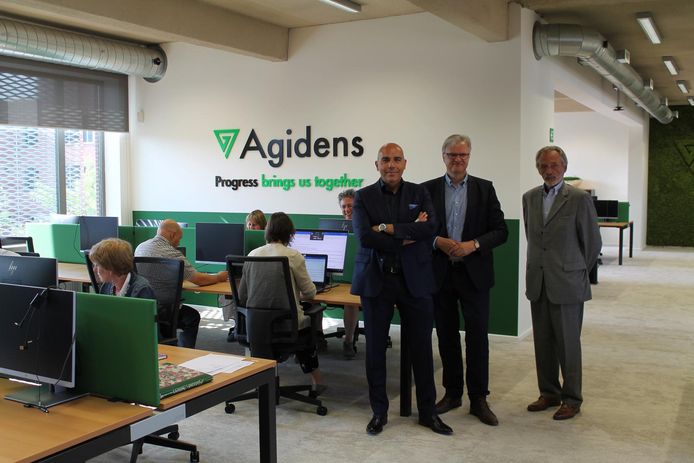"Gedaan met drie uur in de file staan" | Zwijndrecht | hln.be