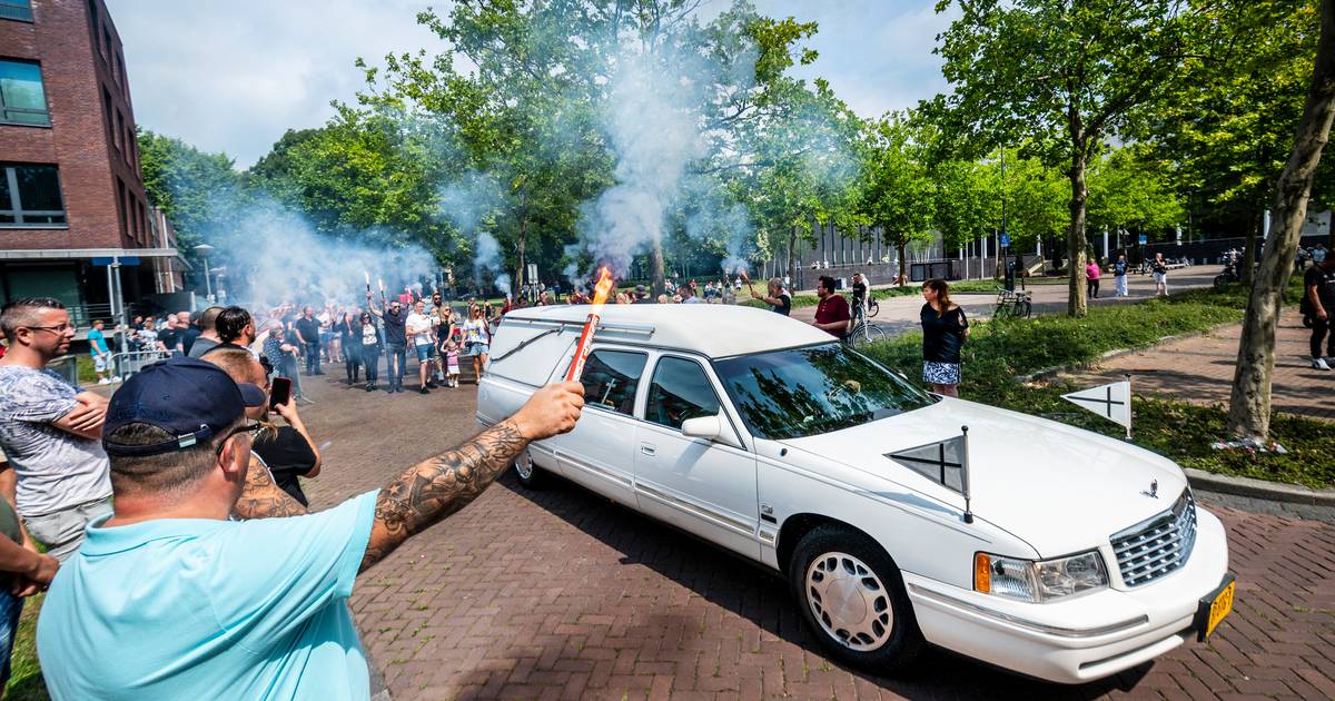 Familie Arie den Dekker doet aangifte tegen burgemeester van Oss | Oss ...