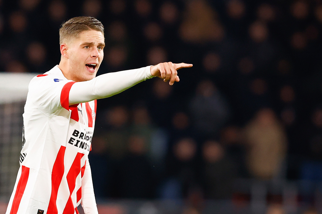 PSV-trainer Ruud van Nistelrooij lijkt het dit weekend zo te gaan aanpakken: ‘Dat is hoe het ...