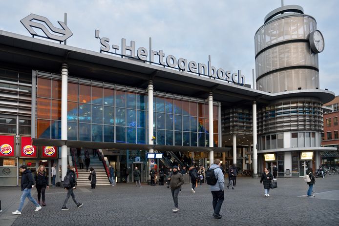 Den Bosch gaat voor een vernieuwd Centraal Station van bijna 190 ...