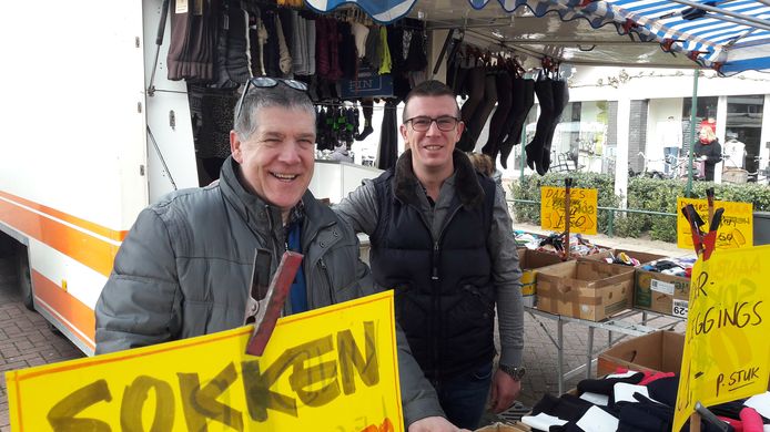 De koning van Sint Joep komt uit Tilburg, heet Jan van Rooij en ...