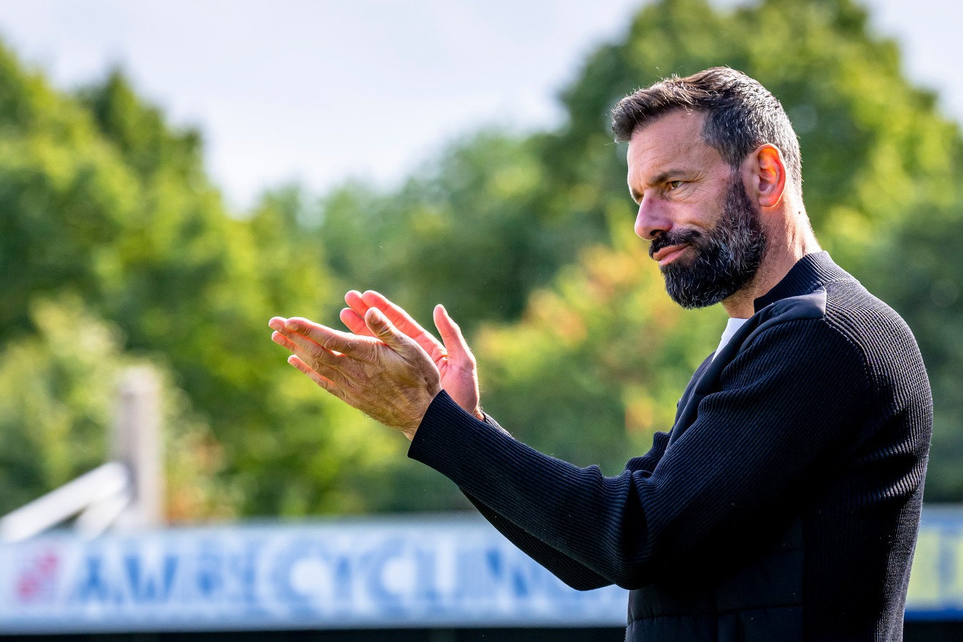 Van Nistelrooij over mogelijk vertrek Gakpo: ‘Het is de vraag of je nu ...