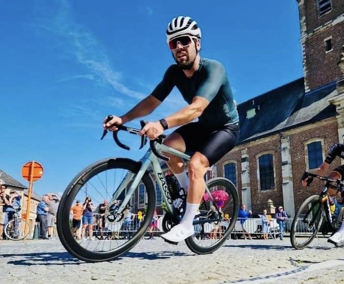 Yoni Dierick beleefde wielerhoogtepunt in Marokko: “Afrikaans avontuur ...