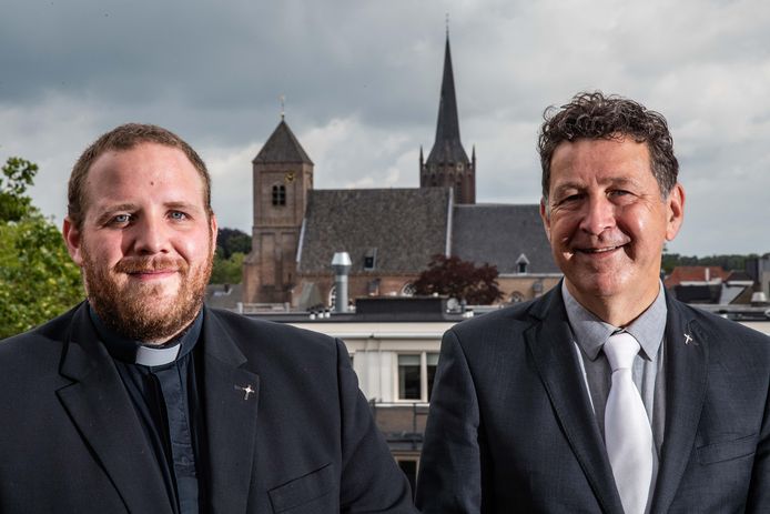 Twee geloven op één kussen, in Raalte gaat dat prima bij de 900ste verjaardag van het dorp ...