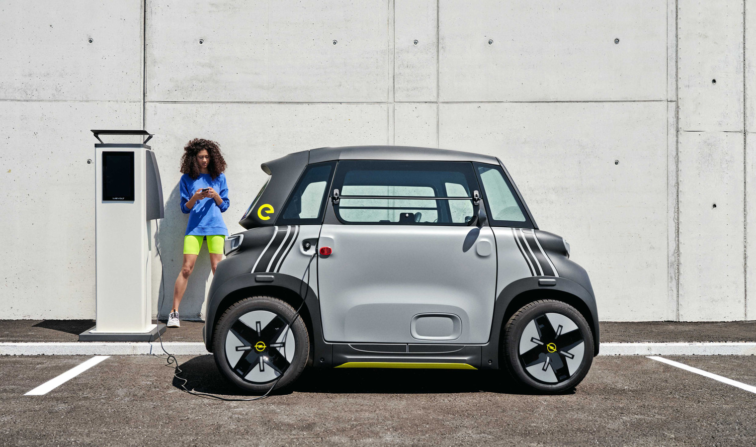 Deze elektrische ‘auto’ kost minder dan 10.000 euro en is dit voorjaar ...