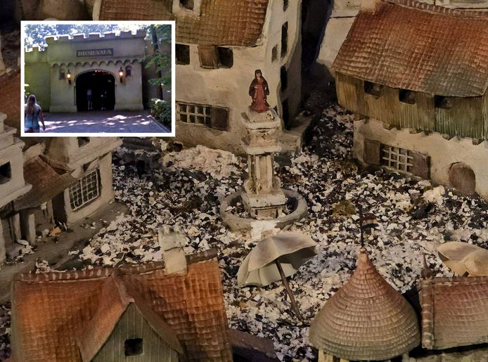 Muis knaagt deel van klassieke Efteling-attractie kapot: “Kasteel is nu ...