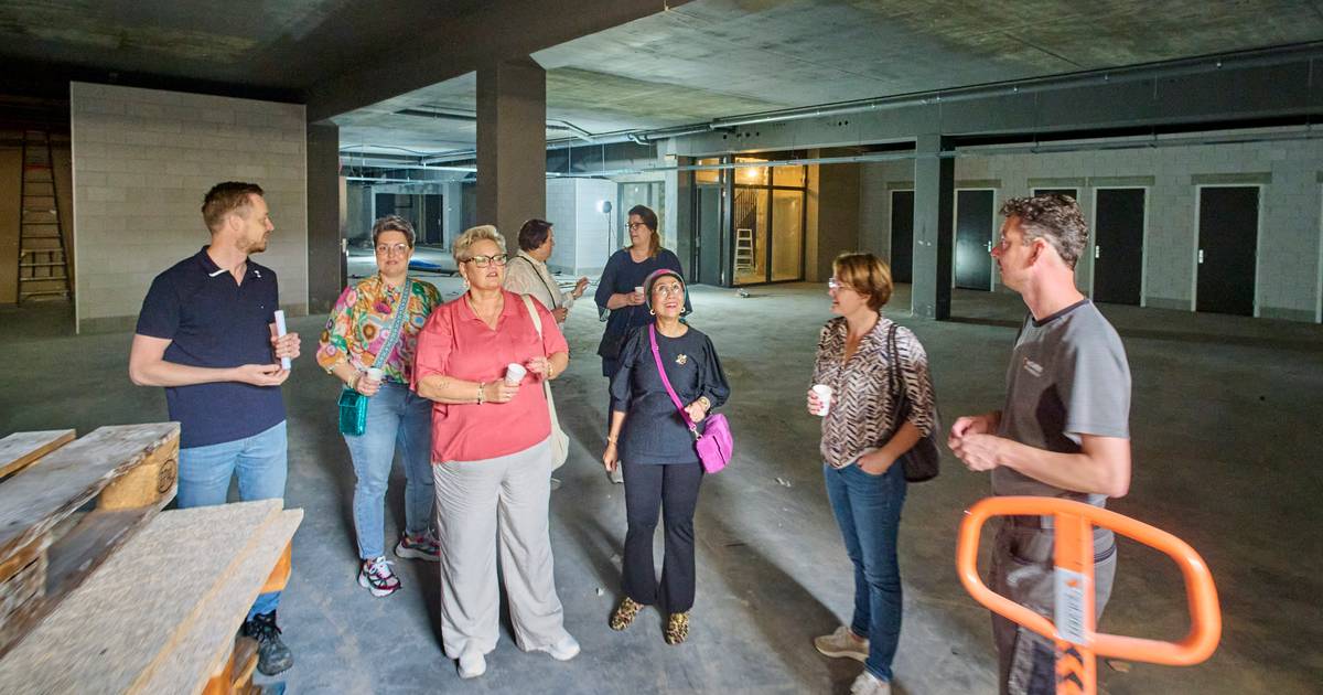 Dáár was de paskamer: ‘meisjes van HoutBrox’ nemen kijkje in verbouwd ...