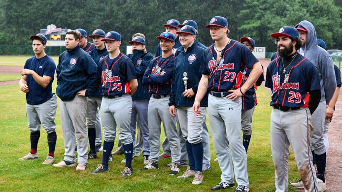 Axel Poesmans en Brasschaat Braves verliezen finale van Federation Cup ...