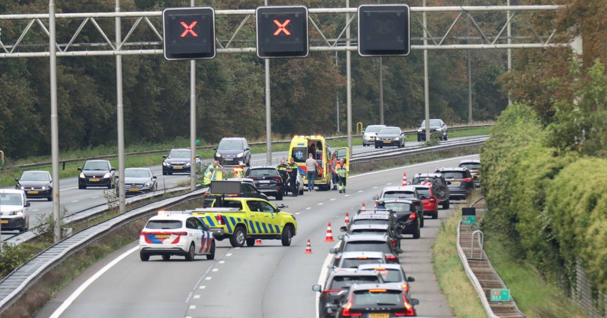 Gewonden bij ongeval op A1 bij Terschuur - Oozo.nl