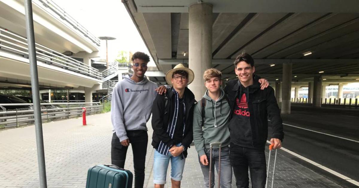 Boaz uit Goes ging met zijn vrienden op examenreis naar Mallorca en ...