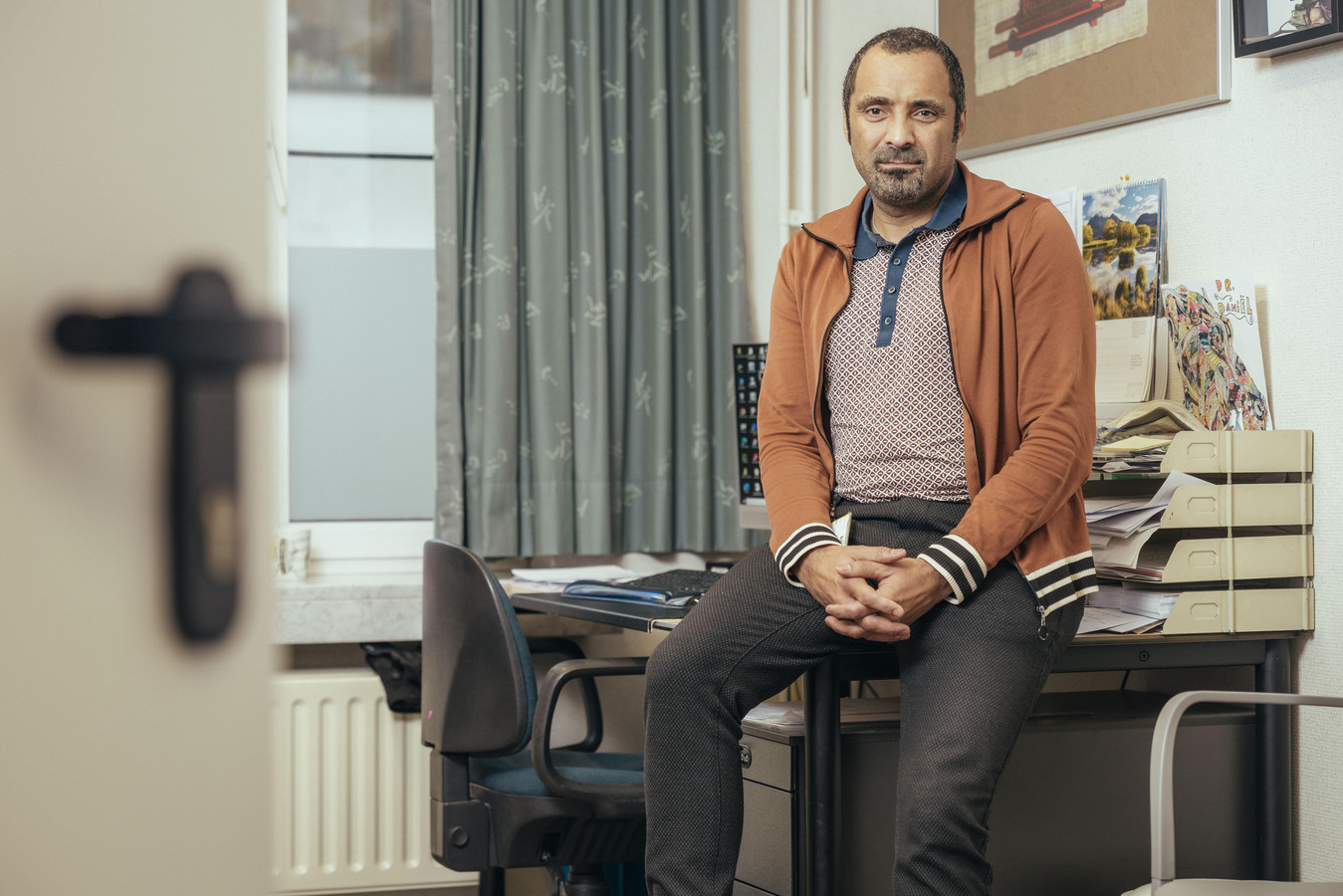 Politie brengt kinderen gedwongen naar psychiatrie en psychiaters zijn ...