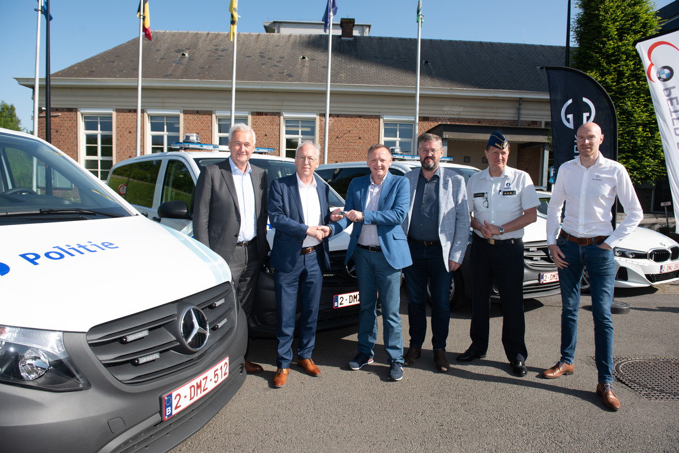 Politie Vlaamse Ardennen neemt 4 nieuwe combi’s en een snelle ... Politie Vlaamse Ardennen neemt 4 nieuwe combi’s en een snelle ...