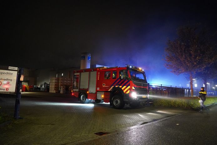 Brand in een bedrijfspand voor vegaproducten in Oosterhout | 112 nieuws Brabant | gelderlander.nl