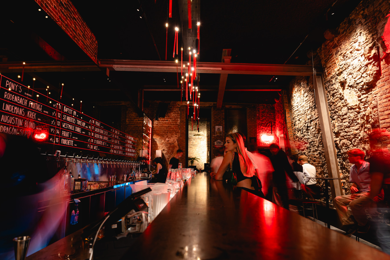 Santé, op Internationale Bierdag! Deze biercafés in Oost-Vlaanderen ...