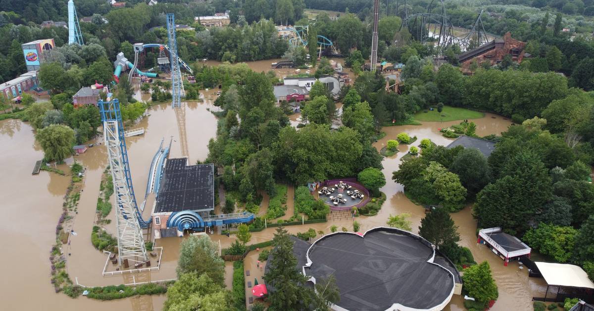 Walibi blijft door noodweer voor onbeperkte duur gesloten | Binnenland ...