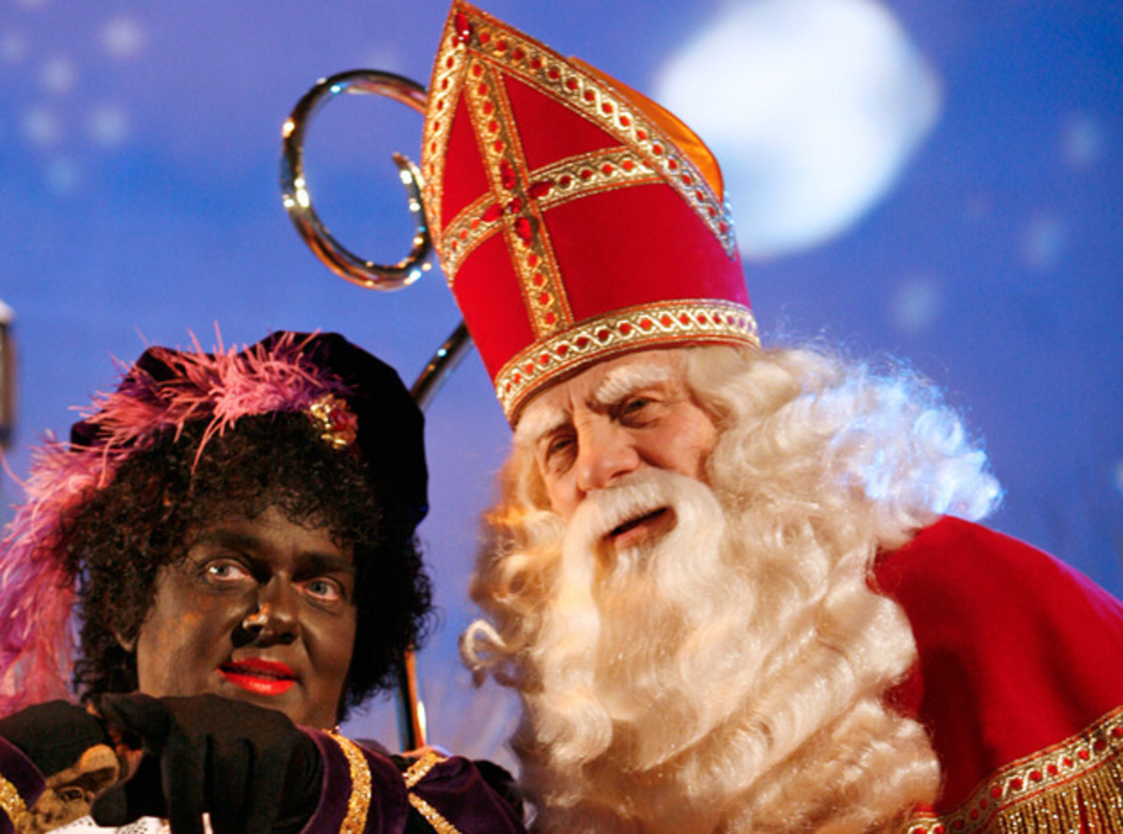 Sinterklaasrelletje: Bram van der Vlugt trekt toch zijn pak aan | Het ...