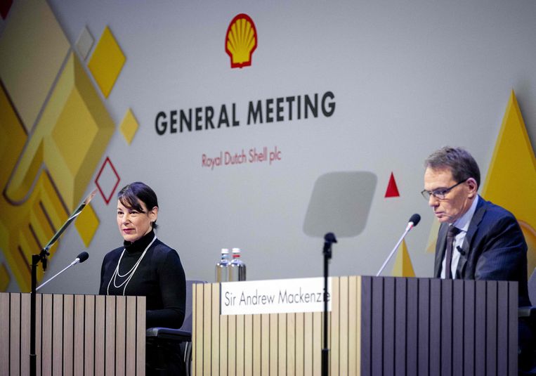 Shell naar Verenigd Koninkrijk en daardoor niet meer koninklijk, en ...