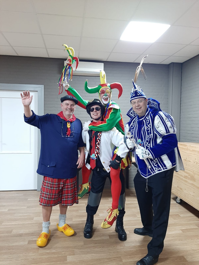 Nieuwe en vertrouwde gezichten bij presentaties Prinsen Carnaval | Foto ...