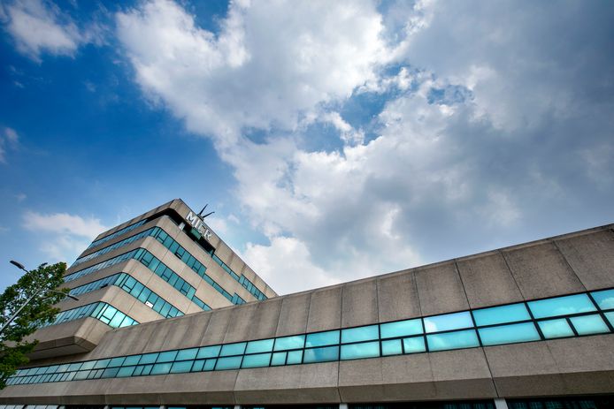 Microlab in Eindhoven opvanglocatie voor vluchtelingen uit Oekraïne | Brabant helpt Oekraïne | ed.nl