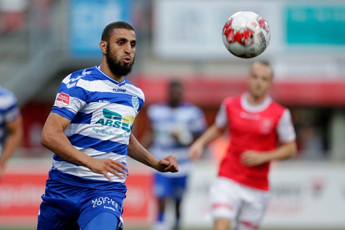 El Jebli op weg naar de uitgang bij De Graafschap | Zomertransfers in ...