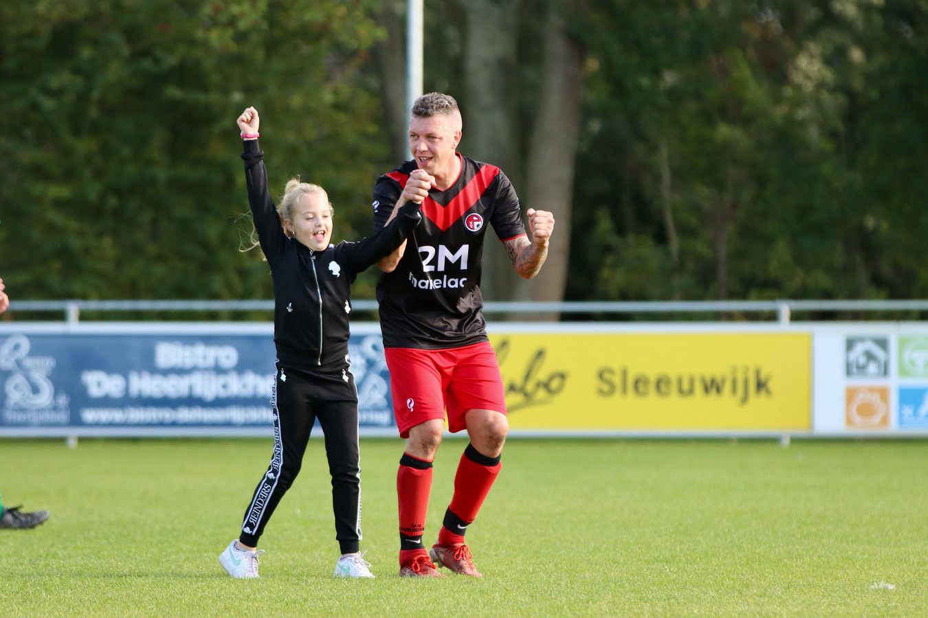 LRC en Oranje Wit halen uit, acht keer rood voor regioclubs: dit is het ...