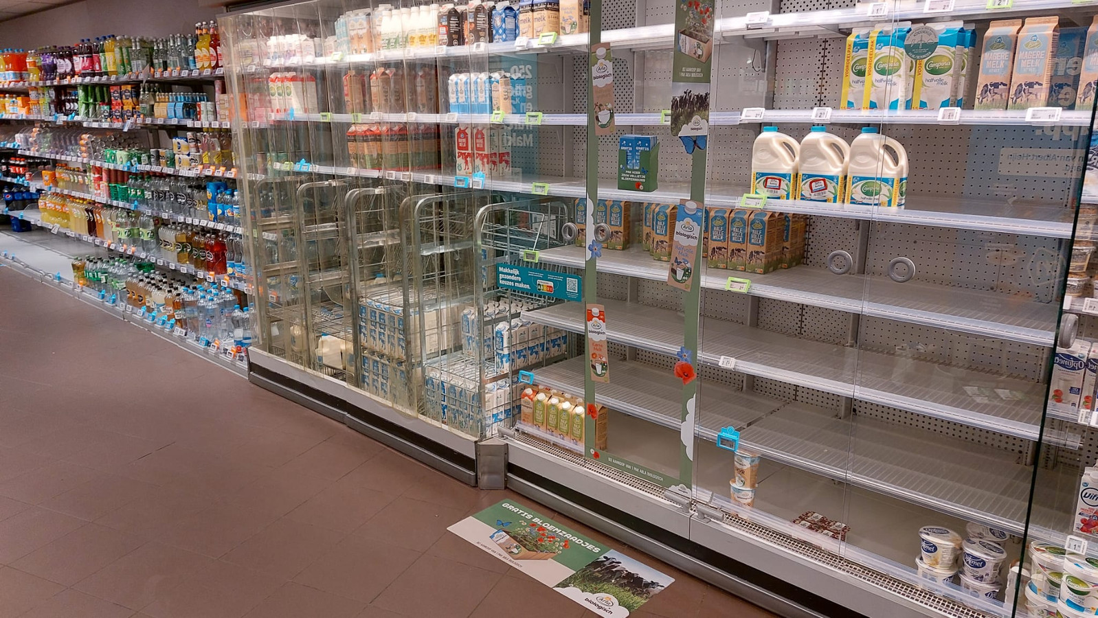 Pijnlijk lege schappen bij Albert Heijn: steeds meer boodschappen raken ...