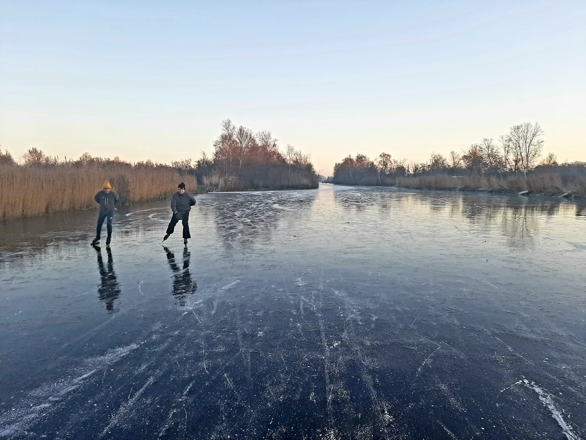 IJs klaar? Schaatsen maar! Koude nachten leveren mooie plaatjes op in ...