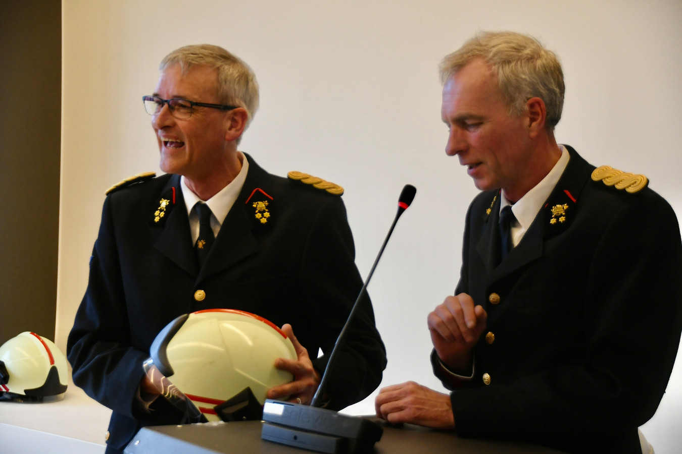 Postoverste Johan (56) geeft fakkel door aan Marc (51): “Mijn ...